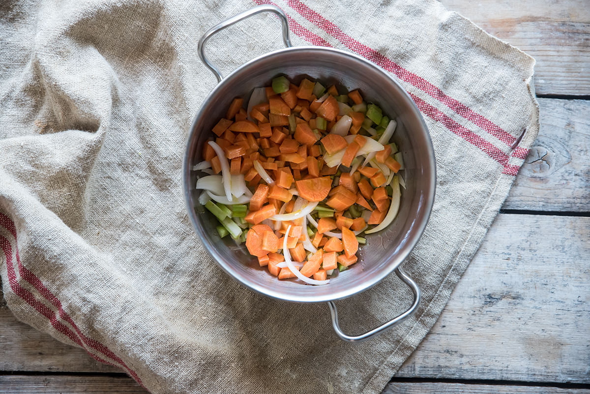Chili vegetariano con quinoa e fagioli: una ricette veloce e facile