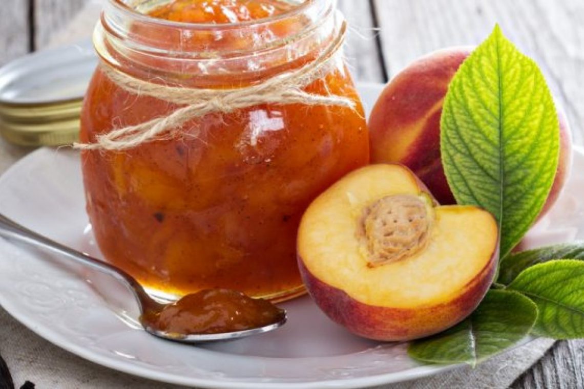 Marmellata di pesche: ricetta classica (e quella con pesche noci)