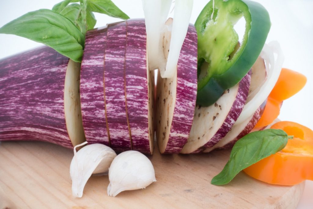 Melanzana: proprietà, benefici e utilizzo in cucina - Melarossa