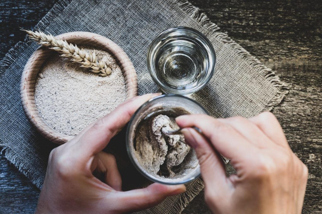 Segale: che cos'è, calorie, benefici, la ricetta del pane nero - Melarossa