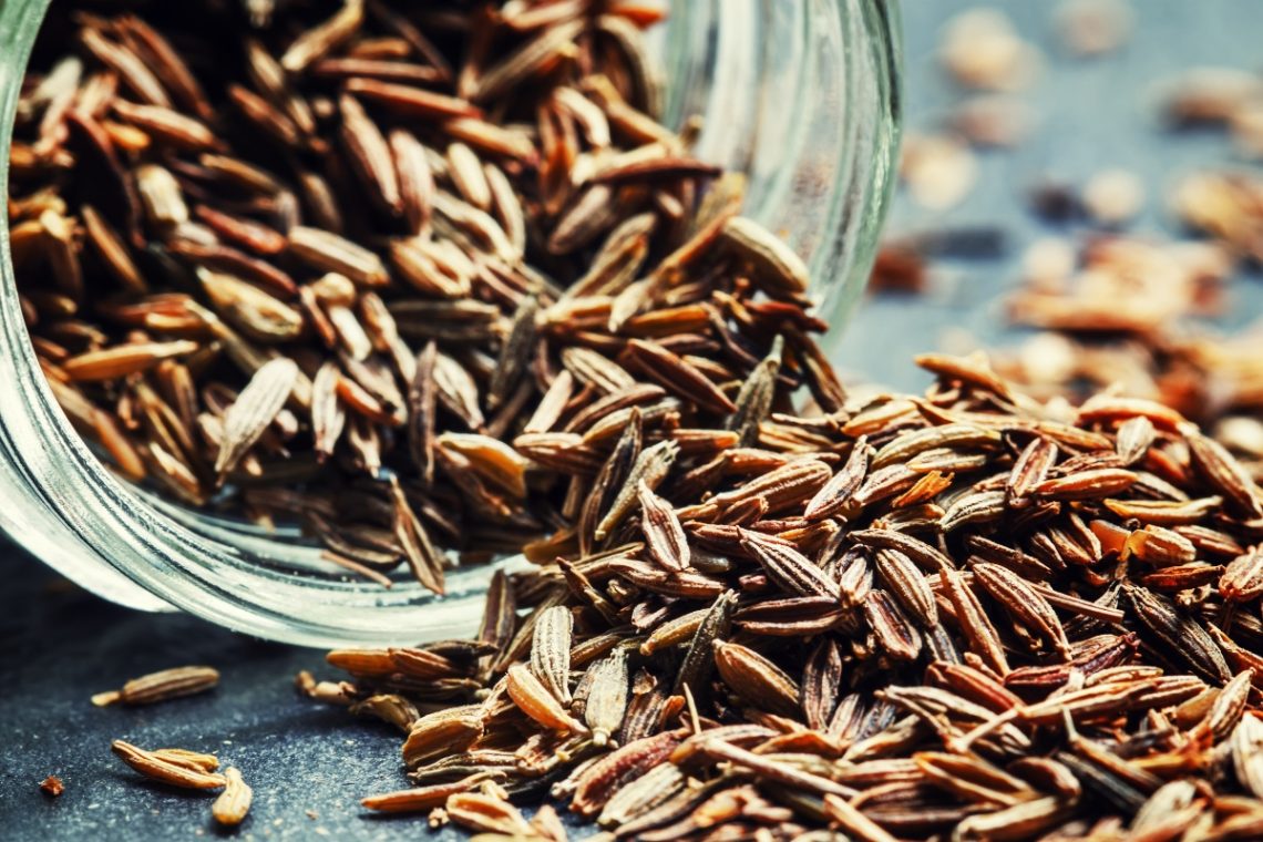 Cumino: cos’è, proprietà, benefici, controindicazioni e usi in cucina