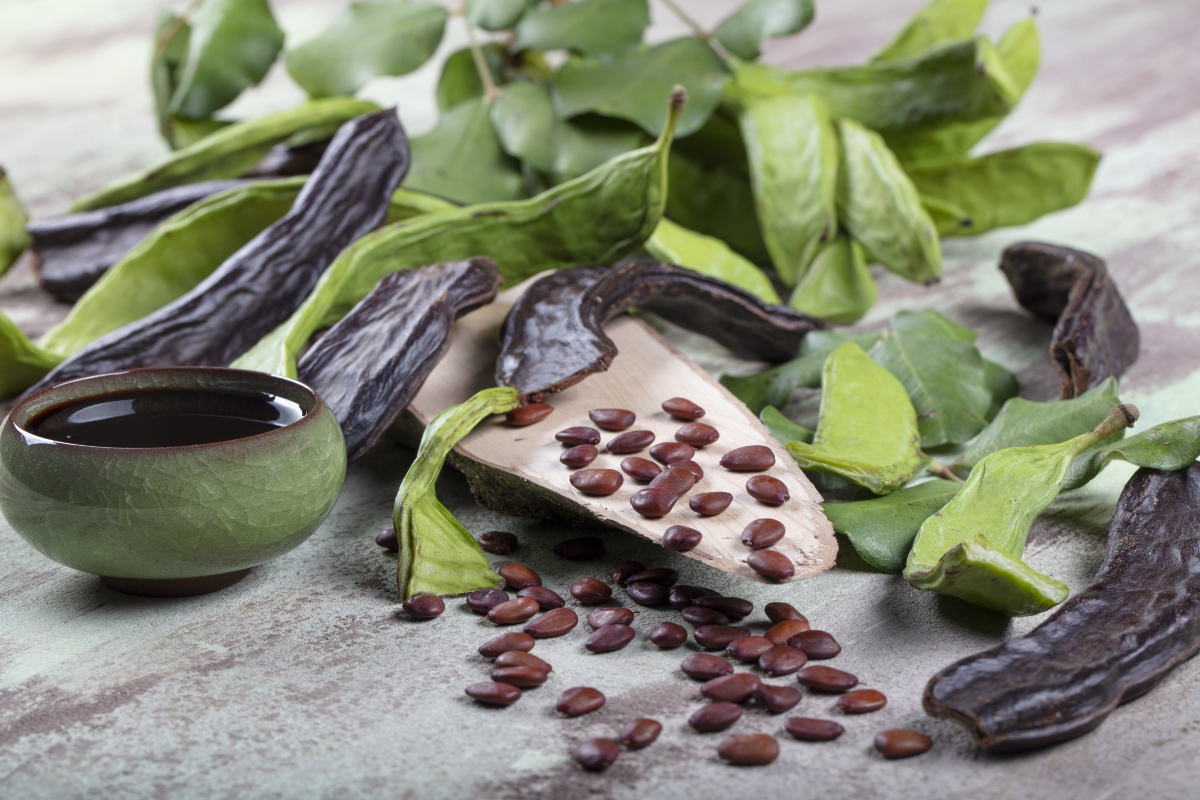 Carruba: cos'è, benefici, storia, valori nutrizionali e ricette- Melarossa