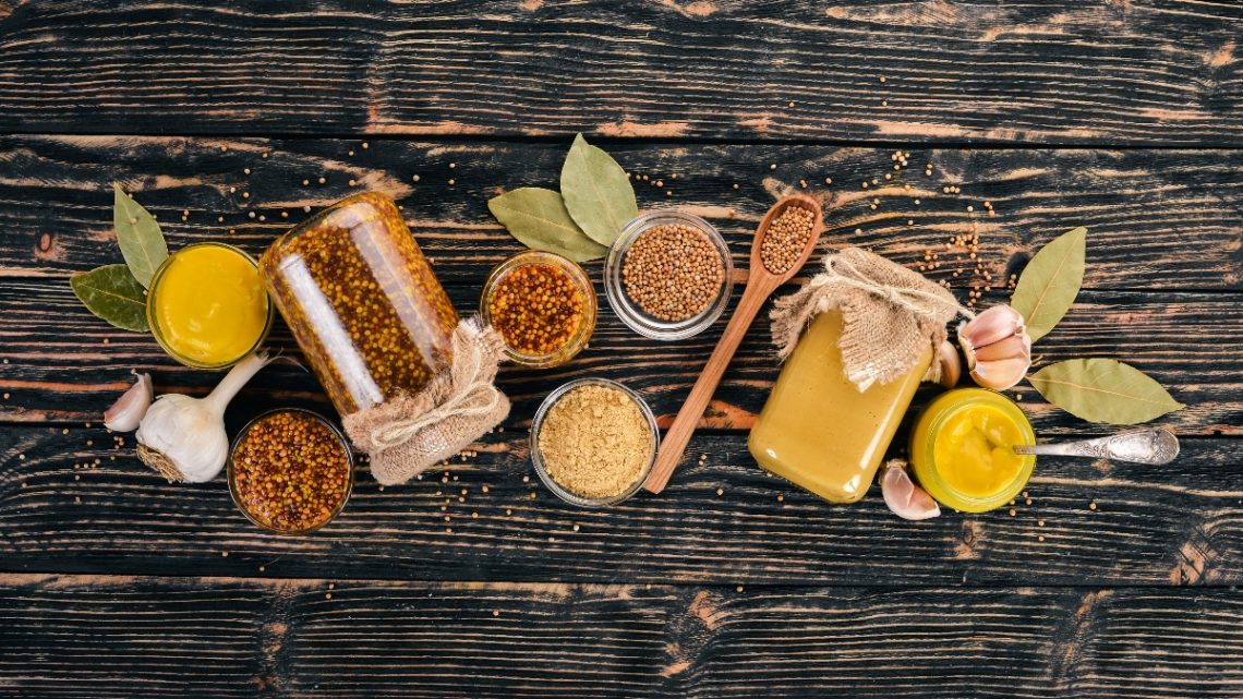 Senape: cos'è, proprietà, benefici per la salute e usi in cucina