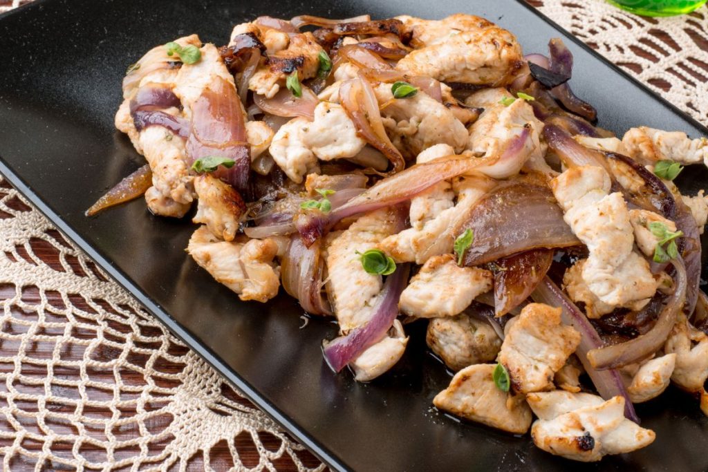 Straccetti di vitello con carciofi - Melarossa