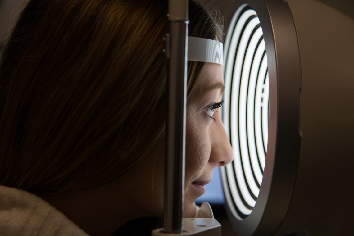 Cheratocono: cos’è, cause, sintomi fattori di rischio e cure