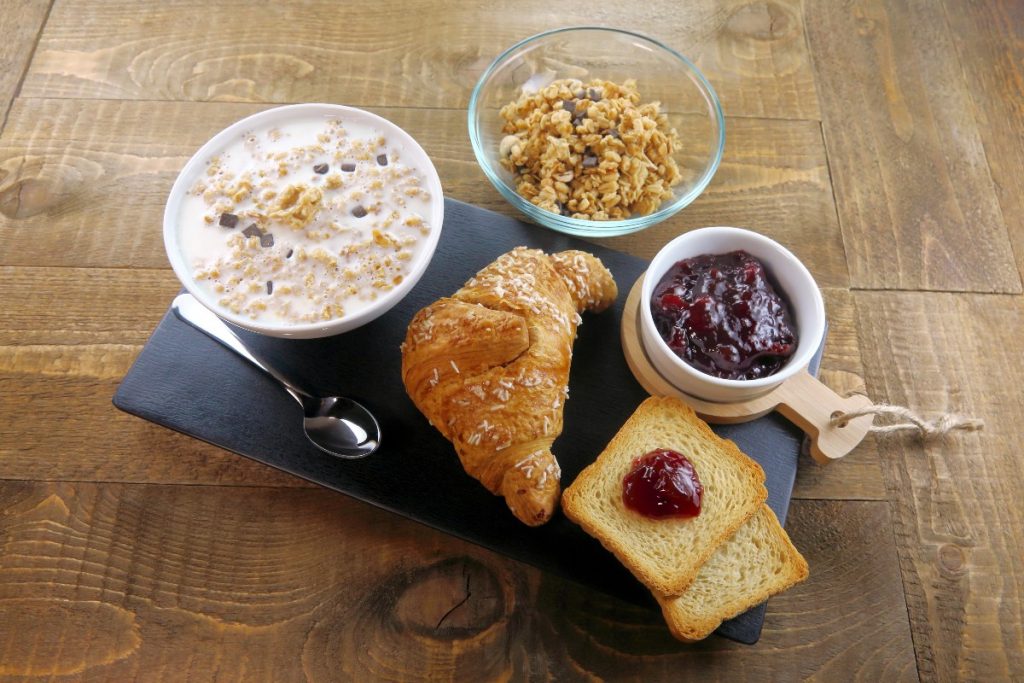 Cosa mangiare a colazione: come iniziare bene la giornata