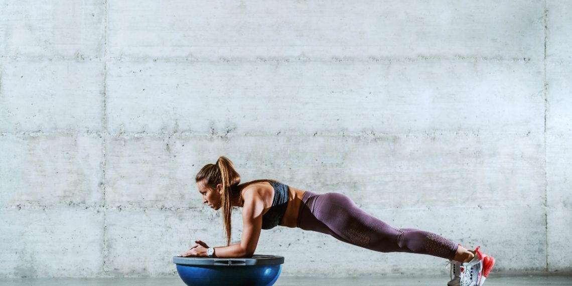 Core stability: cos’è, benefici, come allenarsi e i migliori esercizi