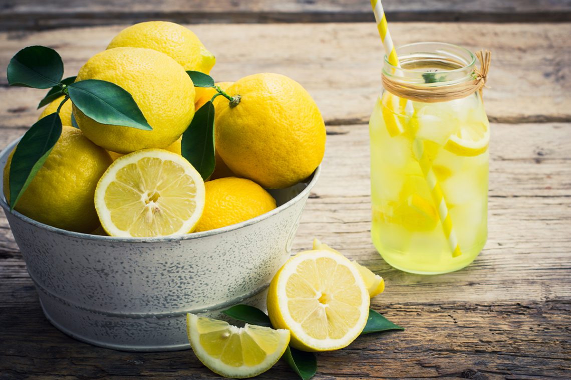 Limonata fatta in casa: la ricetta da preparare in casa
