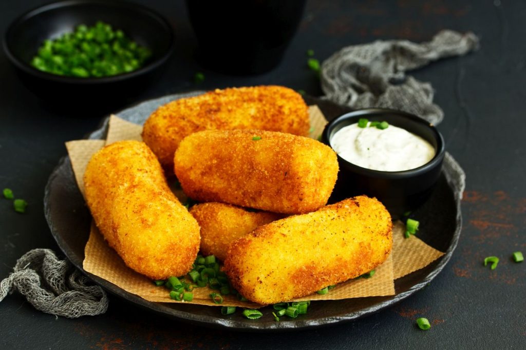 Crocchette di patate, la ricetta classica e golosa - Melarossa