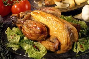 Faraona ripiena: ricetta e varianti di un secondo gustoso - Melarossa