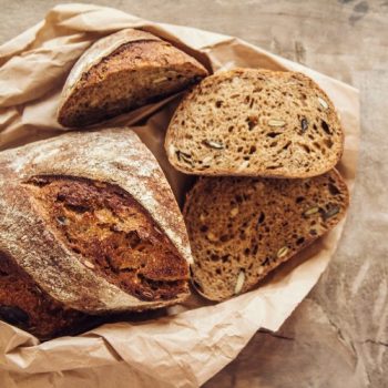 Pane proteico: benefici, ingredienti e la ricetta da fare in casa ...