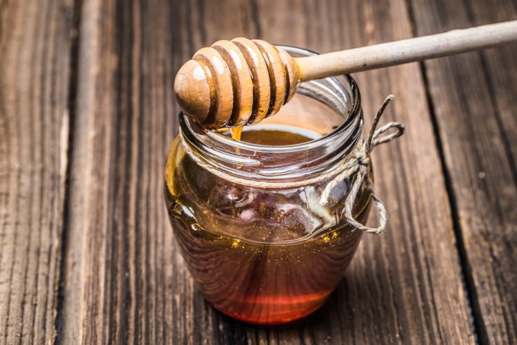 Miele di melata: che cos'è, proprietà e valori nutrizionali, benefici