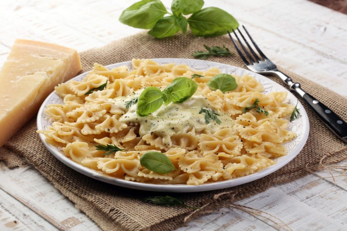 Pasta ai quattro formaggi: ricetta classica e varianti