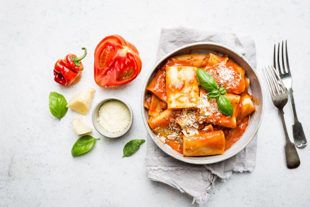 Pasta allo scarpariello: primo piatto napoletano veloce