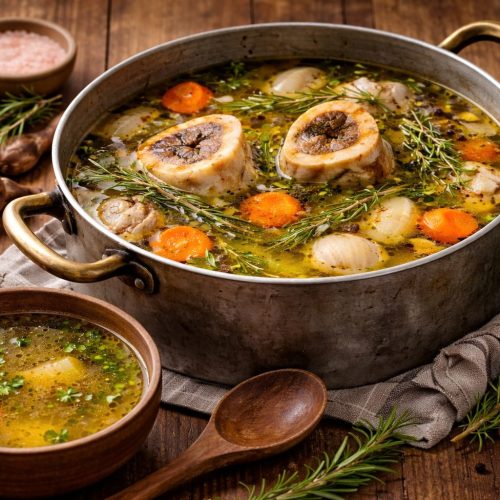 Brodo di ossa : benefici, ricetta e video ricetta